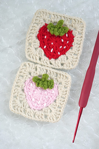 Ravelry: Crochet Strawberry Granny Square pattern by Loopara Crochet
