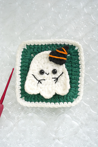 Ravelry: Crochet Ghost Granny Square pattern by Loopara Crochet