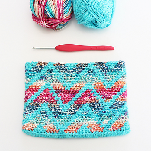 Ravelry: Chevron Stripes Pouch pattern by Loops and Love Crochet