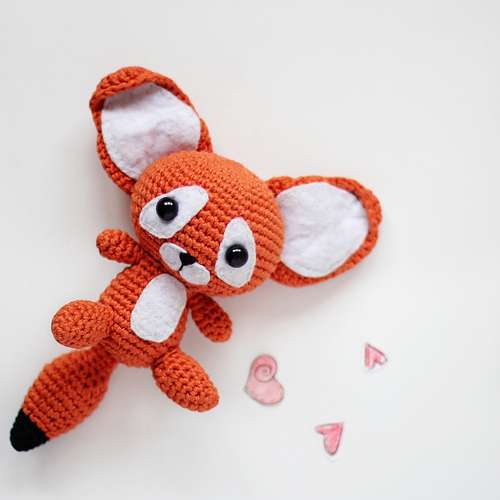 Ravelry: Fennec Foxy pattern by Angelina Taranina