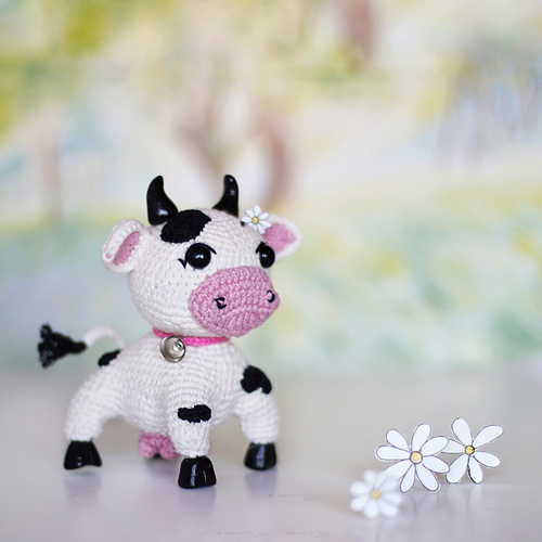Ravelry: Cow Milka pattern by Angelina Taranina