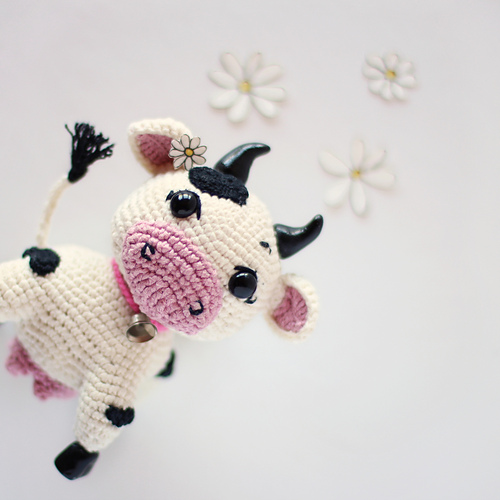 Ravelry: Cow Milka pattern by Angelina Taranina