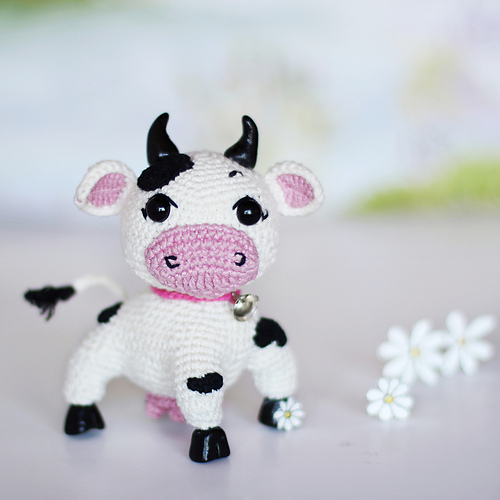 Ravelry: Cow Milka pattern by Angelina Taranina
