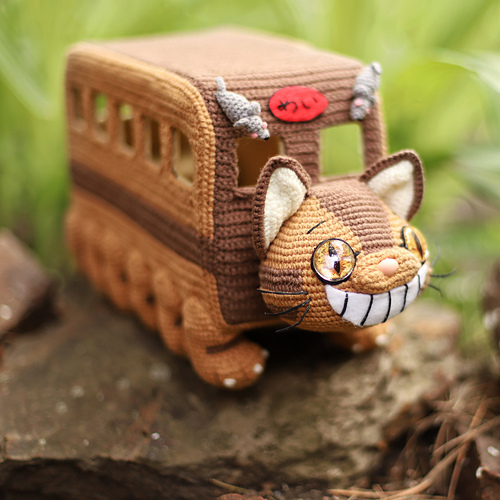 Ravelry: Catbus pattern by Angelina Taranina