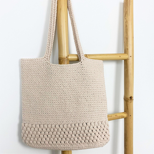 Ravelry: Lewis Bag pattern by Loopy Handmade