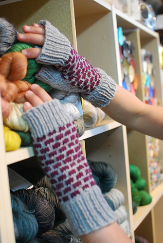 Ravelry: Bricks & Mortar Mitts pattern by LoriAngela McDermid