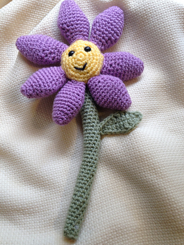 Ravelry: May Flower pattern by LauraMae Fanelli