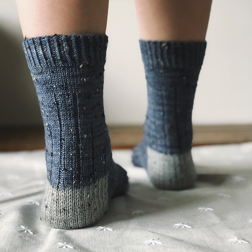 Ravelry: Slack Tide Socks pattern by Lindsey Fowler