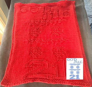 Ravelry: Nr. 432 Pinecone God Jul pattern by Lotte Nielsen