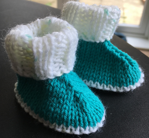 Ravelry: Baby Hug Boots pattern by marianna mel