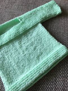 Ravelry: LouDoubleKnitter's Baby Sweater ~ Chay Mint