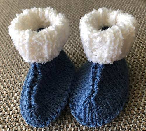 Ravelry: Baby Hug Boots pattern by marianna mel