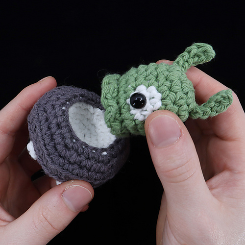 Ravelry: Alien and UFO Amigurumi pattern by LouiesLoops