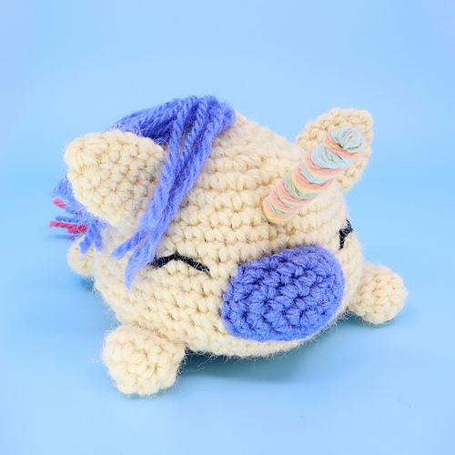 Ravelry: Reversible Unicorn pattern by LouiesLoops