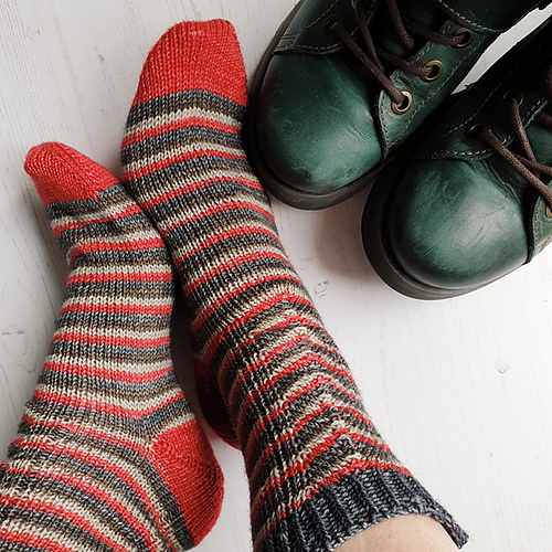 Ravelry: Introverts Party Sock pattern by Louise Tilbrook
