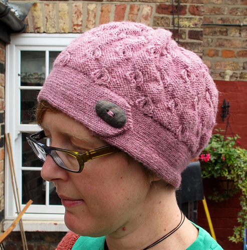 Ravelry: Encircle pattern by Woolly Wormhead