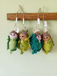 Ravelry: Oakling Amigurumi Decoration pattern by Lou Hart
