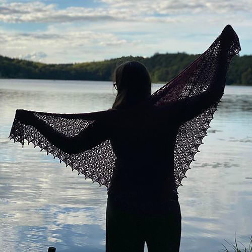 Ravelry: Raining Roses pattern by Knitting With Judit Horvath