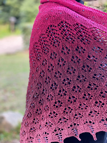 Ravelry: Raining Roses pattern by Knitting With Judit Horvath