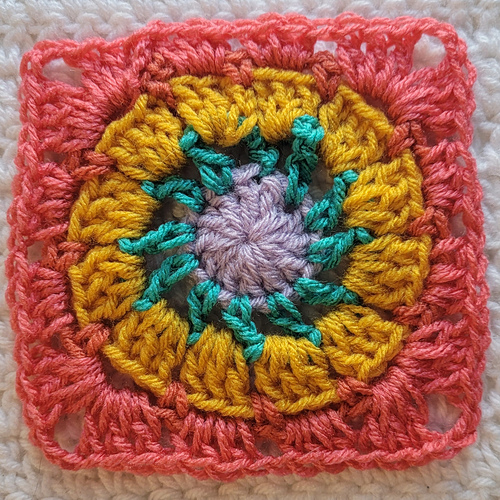 Ravelry: Golden Circle Granny Square pattern by Crochet Me Lovely