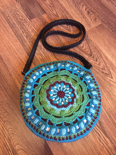 Ravelry: Kaleidoscope Mandala Bag pattern by Tatsiana