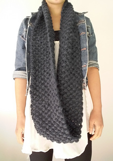 Ravelry: Lü's Moss Stitch Twisted Infinity Scarf pattern by Lü ...