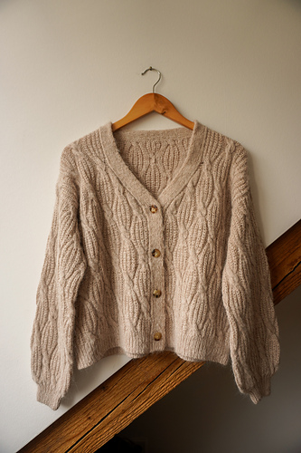 Finished my first cardigan! : r/knitting