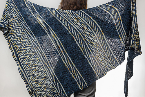 Ravelry: Etretat Shawl pattern by Luisa Puccini