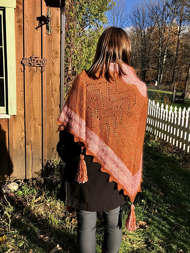 Ravelry: Gypsy shawl pattern by Lulu Designs