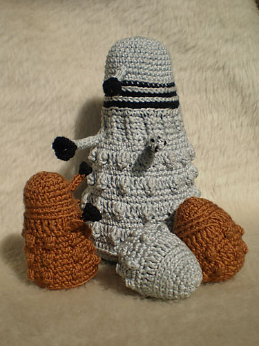Ravelry: Of eggs and Daleks pattern by Kati Galusz
