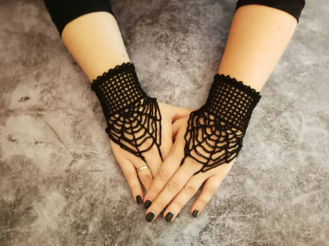 Ravelry Goth Spiderweb Gloves Pattern By Kristina Tamulevičiūtė