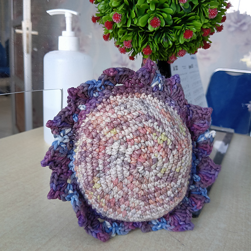 Ravelry: Foldable flower market bag pattern by Kat Witherall
