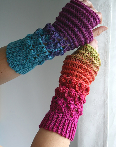 Ravelry: Rainbow mitten 246 pattern by Luz Mendoza