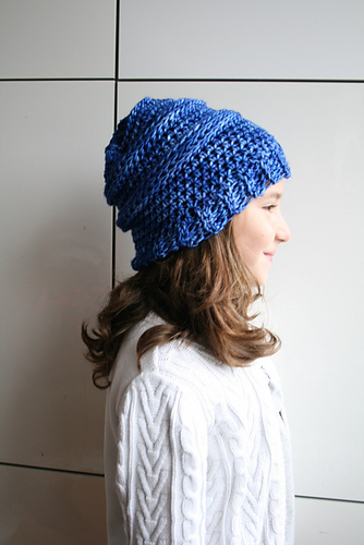 Ravelry: Blue Wave slouchy hat 265 pattern by Luz Mendoza