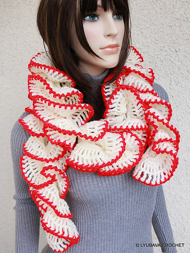 Ravelry: Crochet Ruffle Scarf Marvelous Christmas pattern by Milimagfa