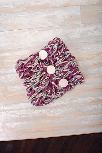 Ravelry: Button-Up Arm Knit Cowl pattern by Mary Beth Temple