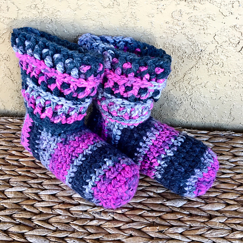 Ravelry: Slipper Boots pattern by Susan Capizzi