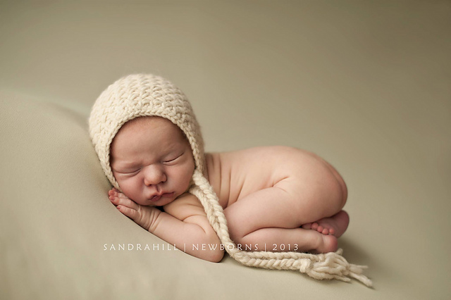 Ravelry: #41 Newborn full weave bonnet pattern by MMM Designs by Sau