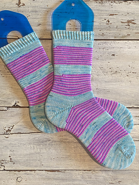 Ravelry: Twirling pattern by Mac and Joe