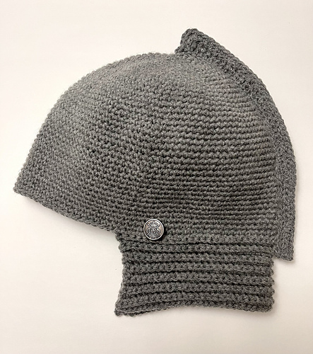 Ravelry: Knight Helmet Adult & XL Sizes pattern by Mad Fruit