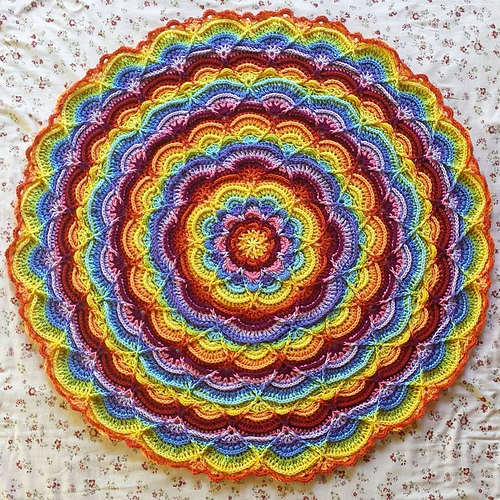 Finished the Flower Puddles blanket. Now to block it! I really loved ...