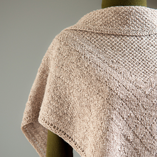Ravelry: Reversible Guernsey stitch shawl pattern by Lidia Tsymbal