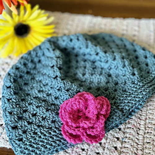 Ravelry: Daisy Beanie pattern by Debbie Field