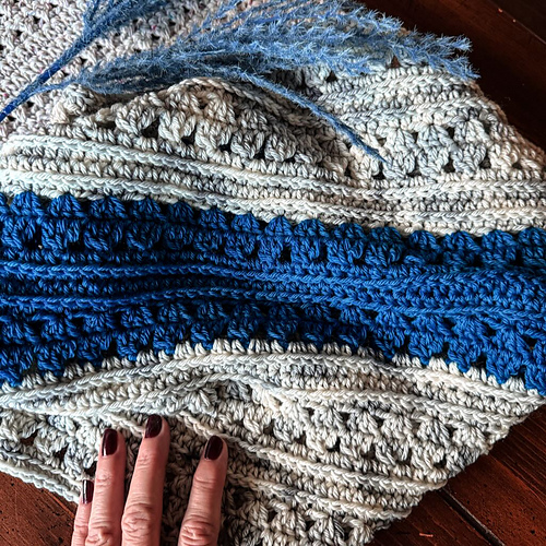 Ravelry: Aria Cowl pattern by Debbie Field