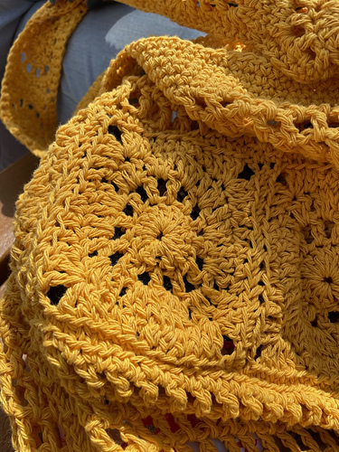 Ravelry: Sunny Day Market Bag pattern by Debbie Field