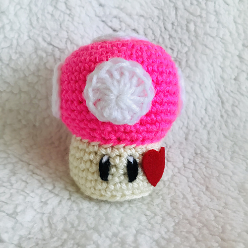 Ravelry: Super Mario Mushroom Power-Up pattern by Madame Wario