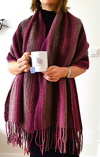 Ravelry: Blackcurrant tea Scarf 2 vars pattern by MadeByAsya