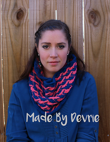 Ravelry: Slip Stitch Cowl pattern by MadeByDevrie