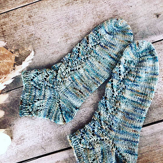 Ravelry: ShanDentellièresSocks pattern by Mademoiselle Shan