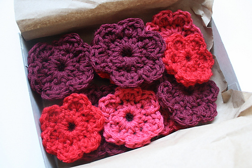 Ravelry: Cutsie Crochet Flower pattern by Maggie Haveman-Gould